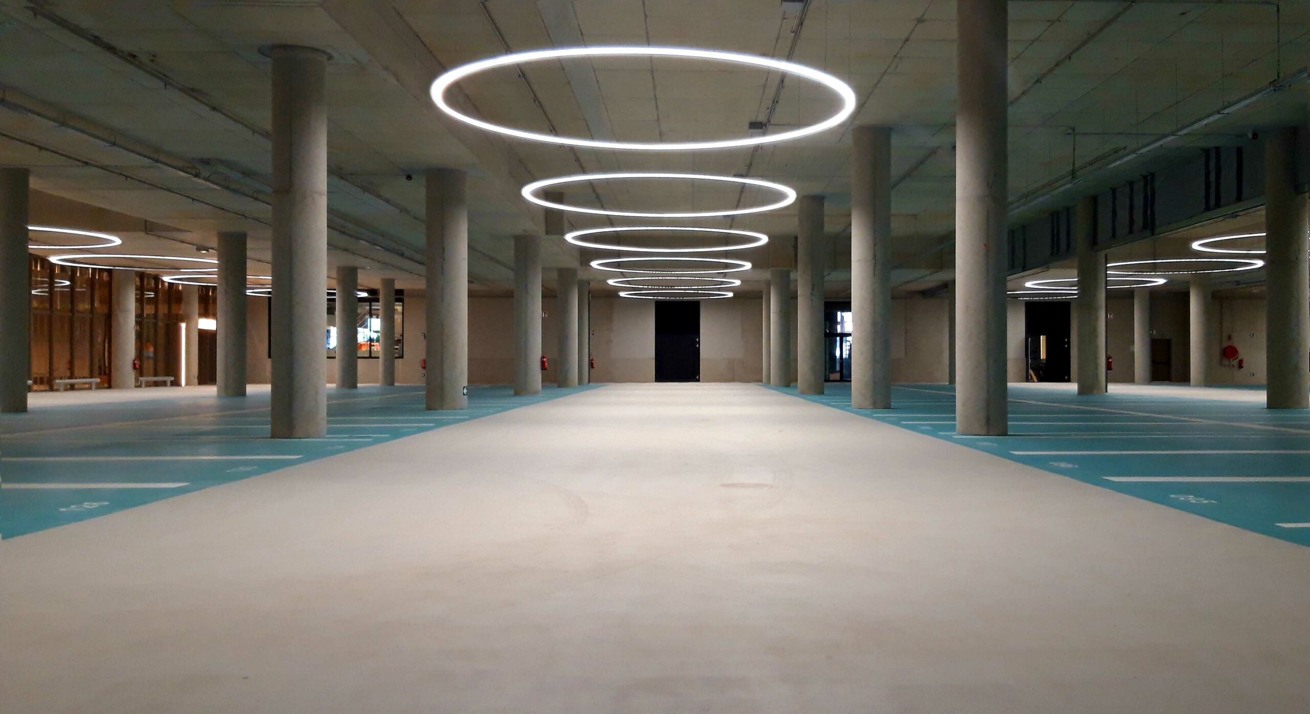 Quartier Bleu. Parking hall, Hasselt - ILTI LUCE